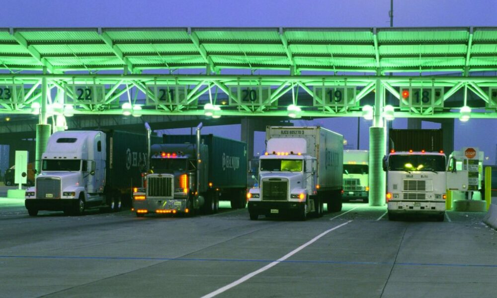Port Truck Drivers Receive "Negative" Paychecks