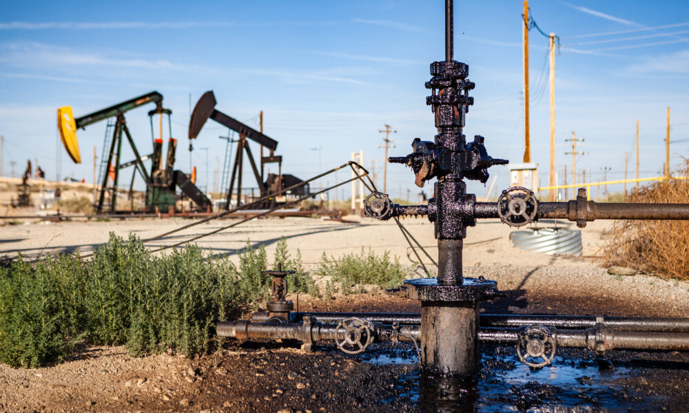 California Lets Companies Keep 'Dangerous' Oil Wells Unplugged Forever